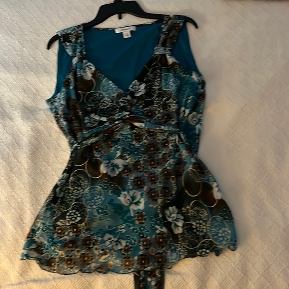 Dress Barn | Tops | Sleeveless Dressbarn Top | Poshmark